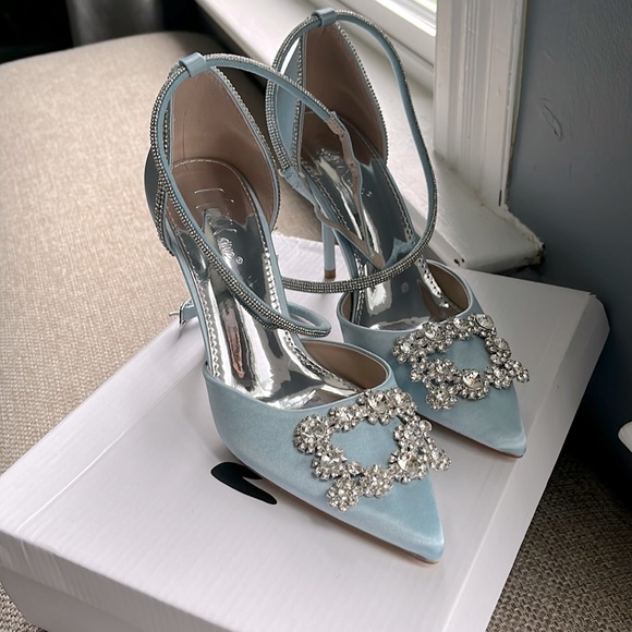 Mixx Shuz | Shoes | Embellished Heel | Poshmark